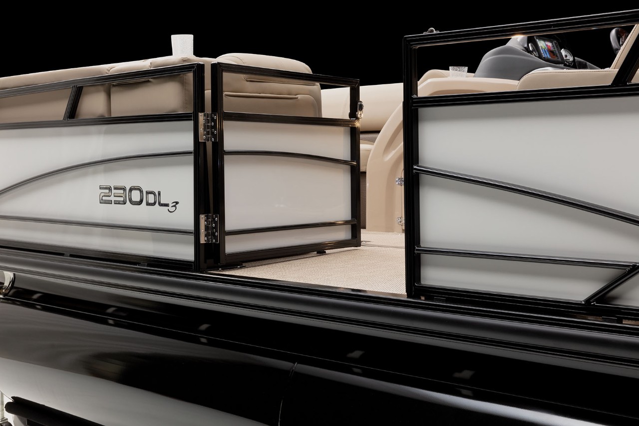 230 DL3 - REGENCY Pontoon Boat