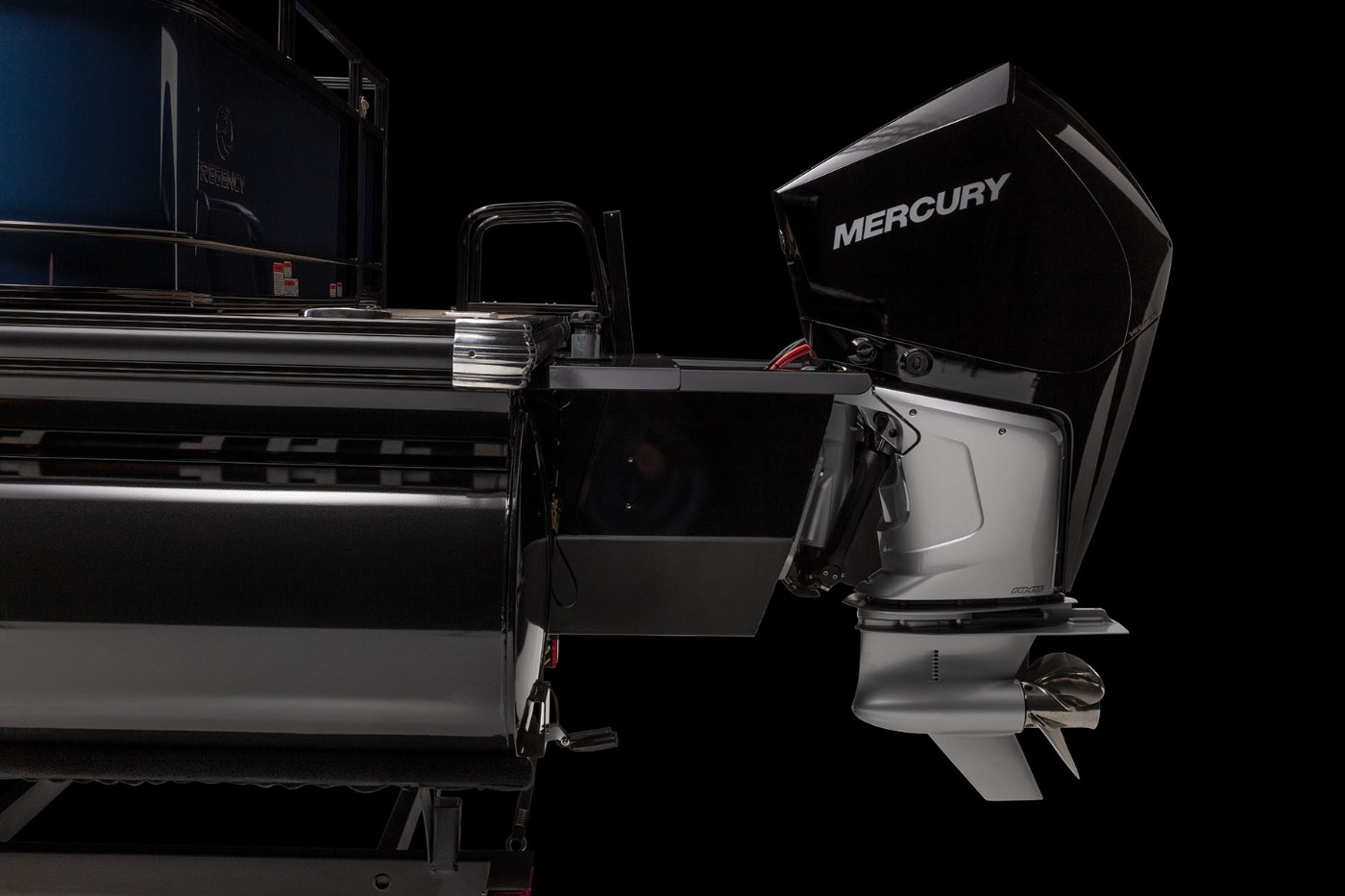 250 DL3 - REGENCY Pontoon Boat